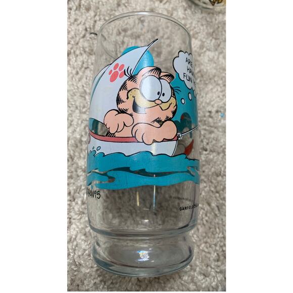 Garfield | Dining | 978 Mcdonalds Garfield Glass Garfield On Boat With ...